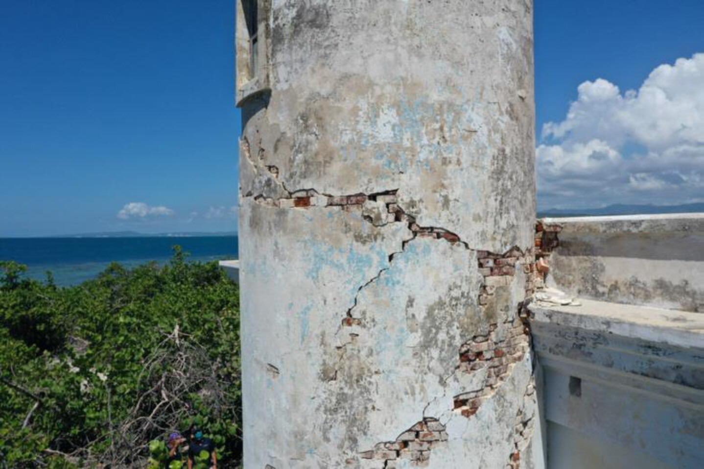 PONCE: Piden no visitar Faro Cayo Cardona por que puede colapsar - Isla ...