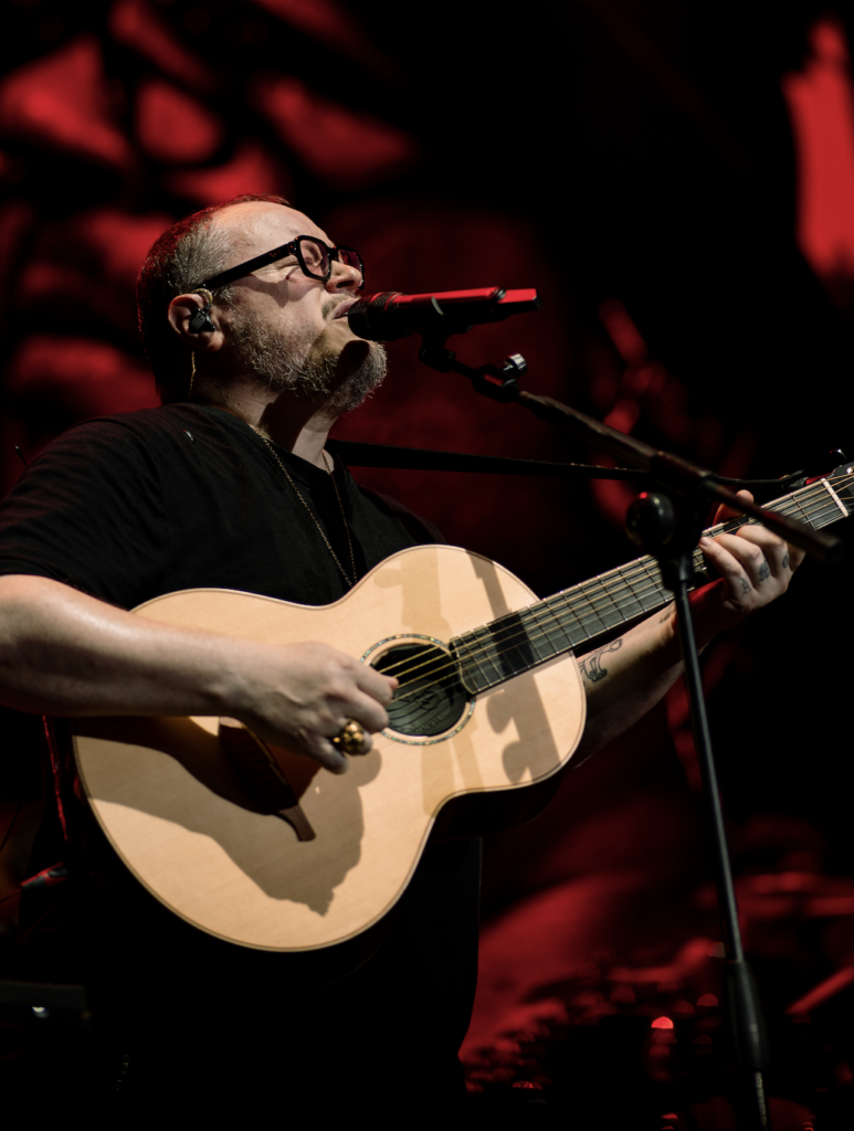 Sin Bandera regresa a Puerto Rico con su nueva gira “Escenas Tour ...